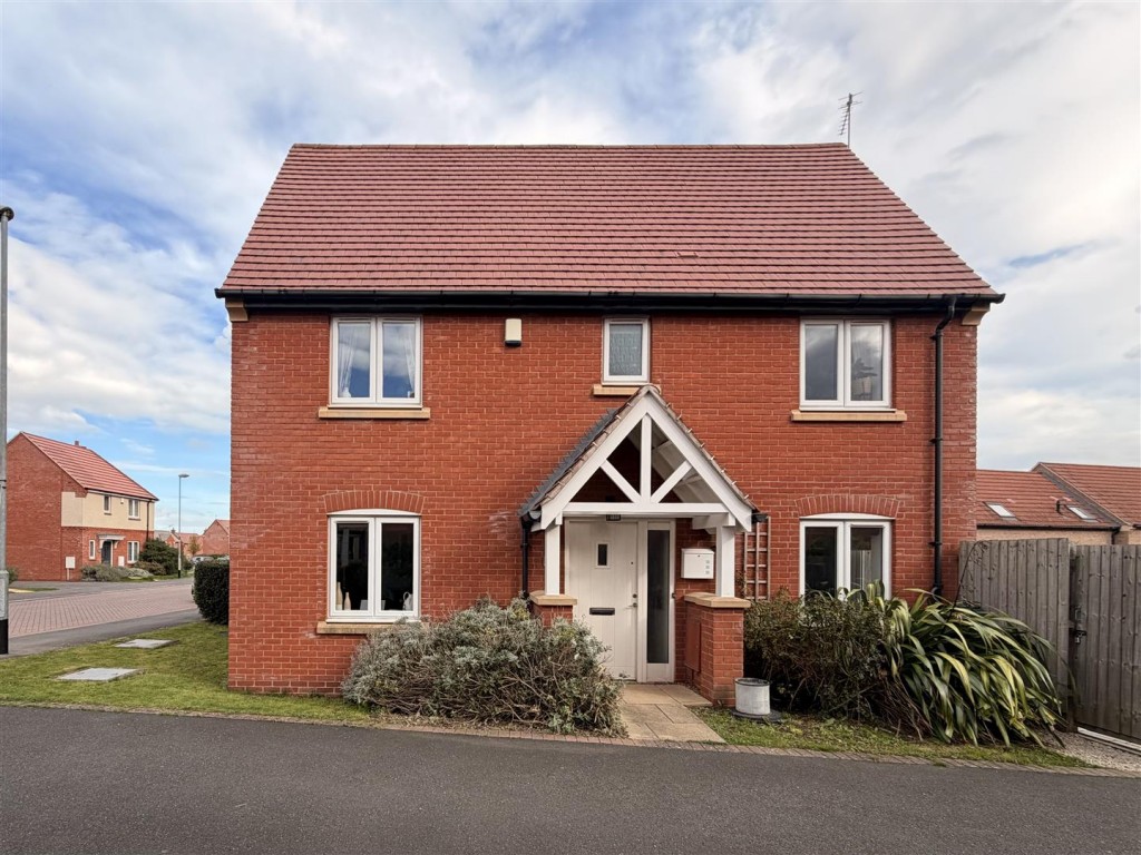 Highland Drive, Loughborough, 3 bedroom, House - Link Detached